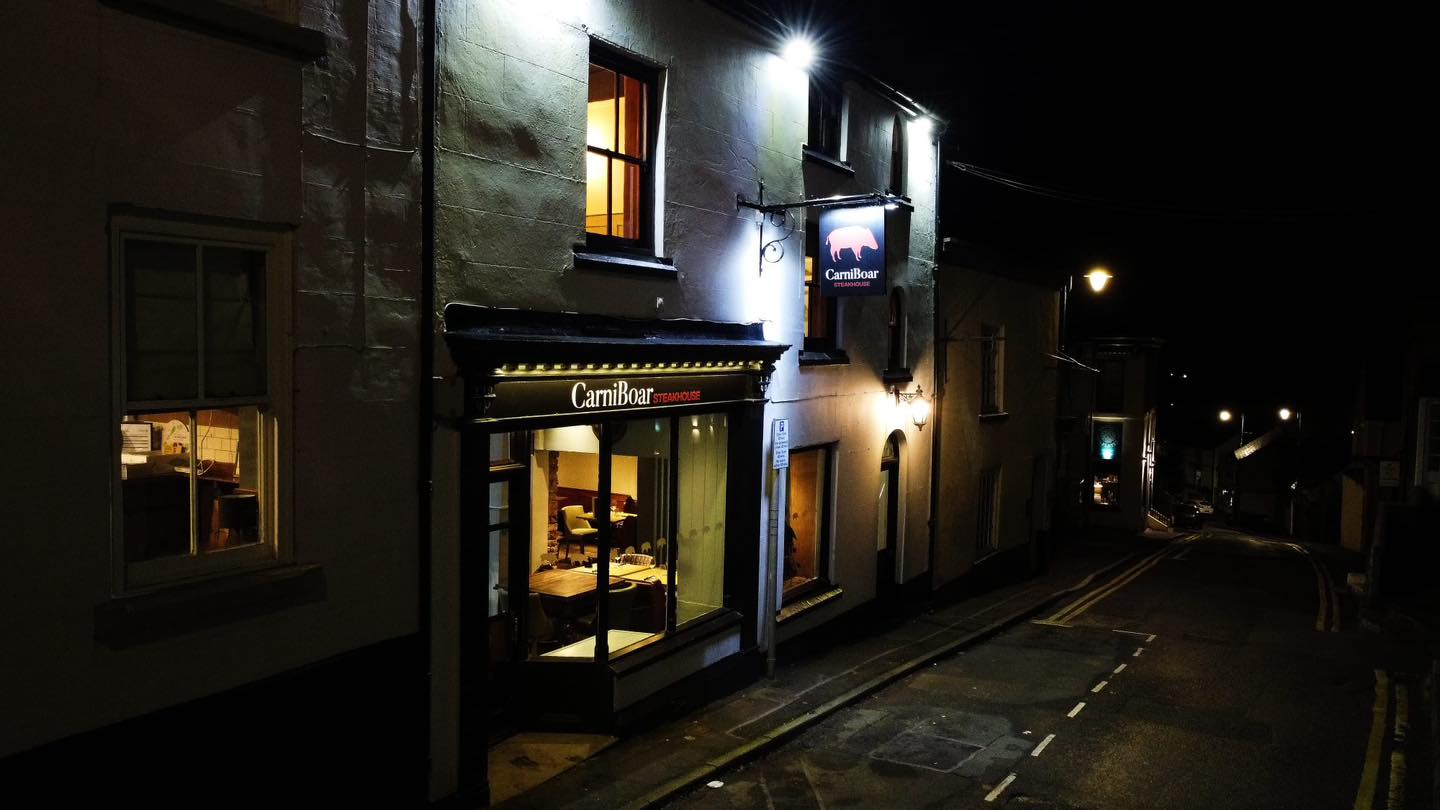 Ruthin's leading independent Steakhouse and Bar | Carniboar Steakhouse